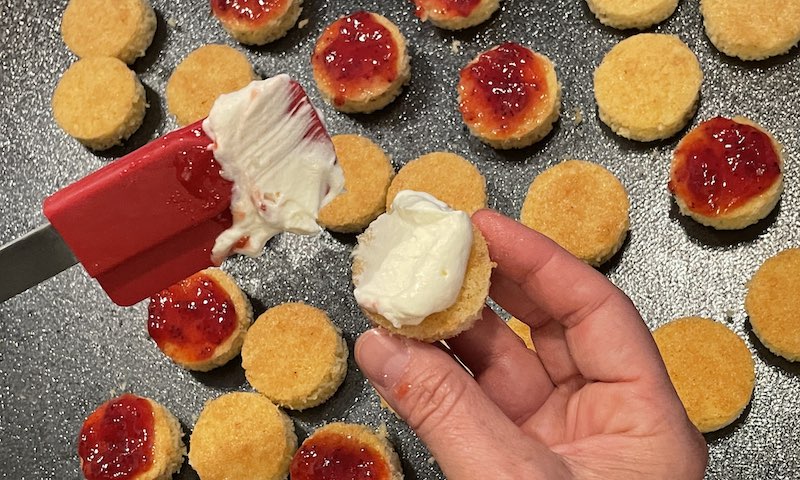 Afternoon Tea Recipe: Mini Victoria Sponge Cakes - Destination Tea