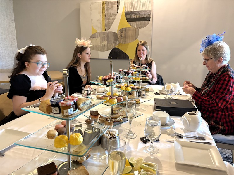 Destination Tea: Dahlia's Restaurant & Porch